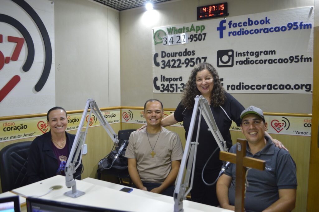 Padre Welinton Francisco fala sobre a festa da Padroeira de Indápolis ...